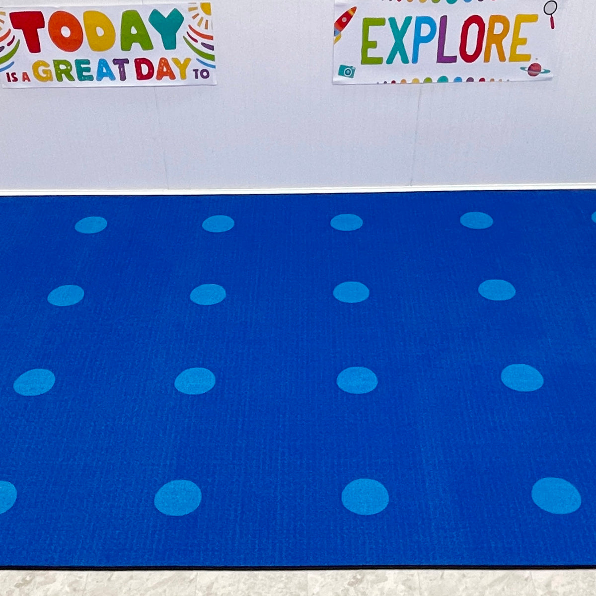 On the Spot Classroom Seating Rug Blue on Blue – KidCarpet.com